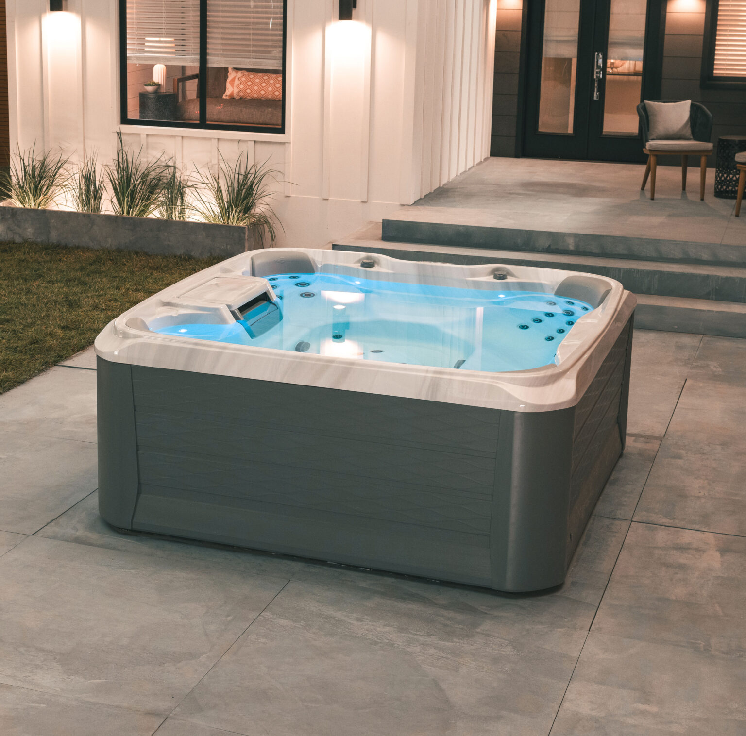 Sundance 680 Series | My Hot Tub Shop